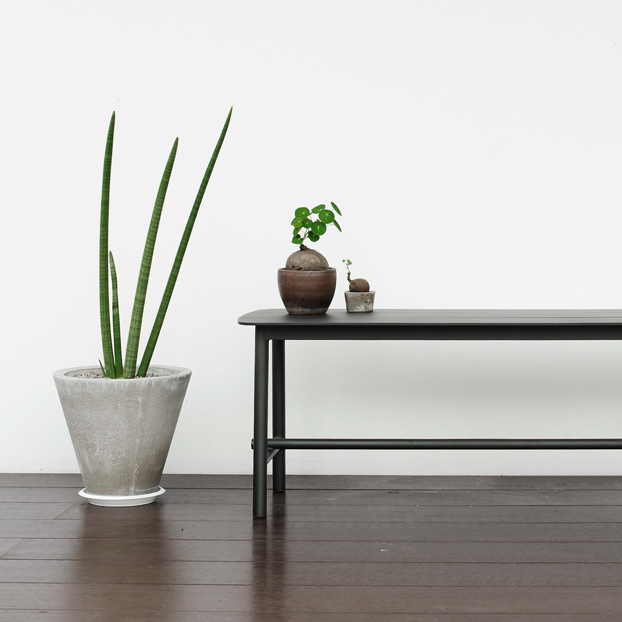 Materials RoomCROSS-bench-4