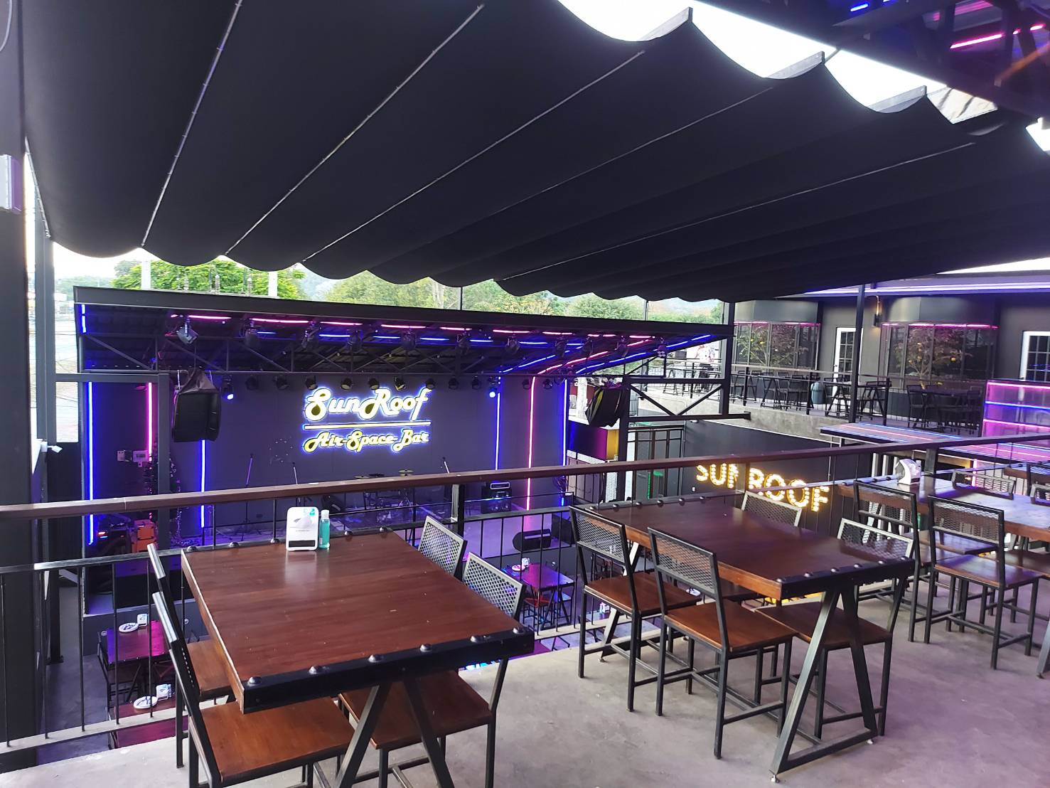 Materials RoomMoving Roof -5